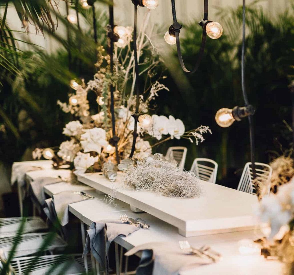 WHITE TABLE RAISER - Hire In Style