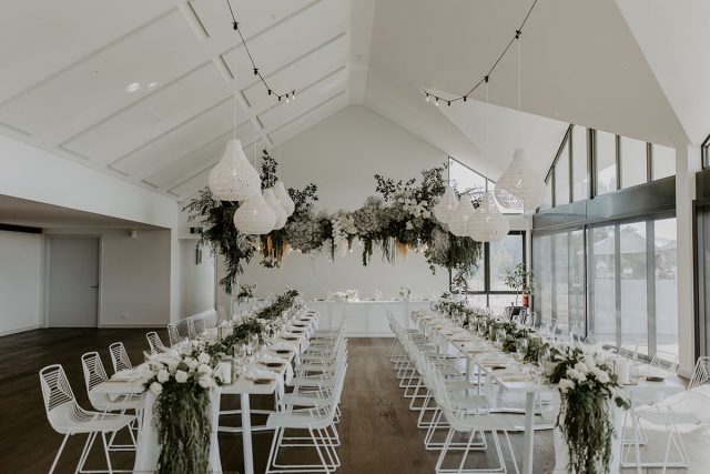 METAL FEATURE FRAME - Hire In Style